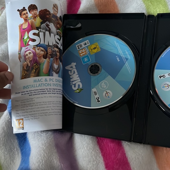 Video Games & Consoles | The Sims 4 Game But This Is The Disc Version ...